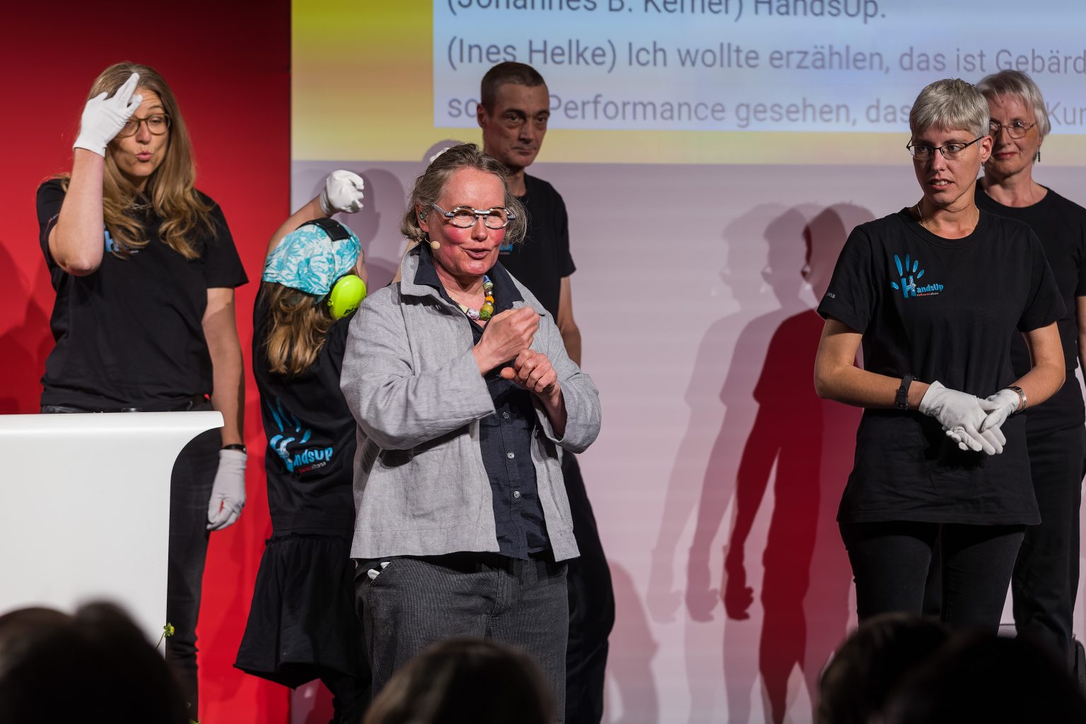 Verleihung Bundesverdienstkreuz an Ines Helke | Bund der Schwerhörigen ...